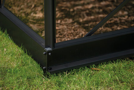 6x4 Halls ICON 6 Black Greenhouse - 3mm Horticultural Glass